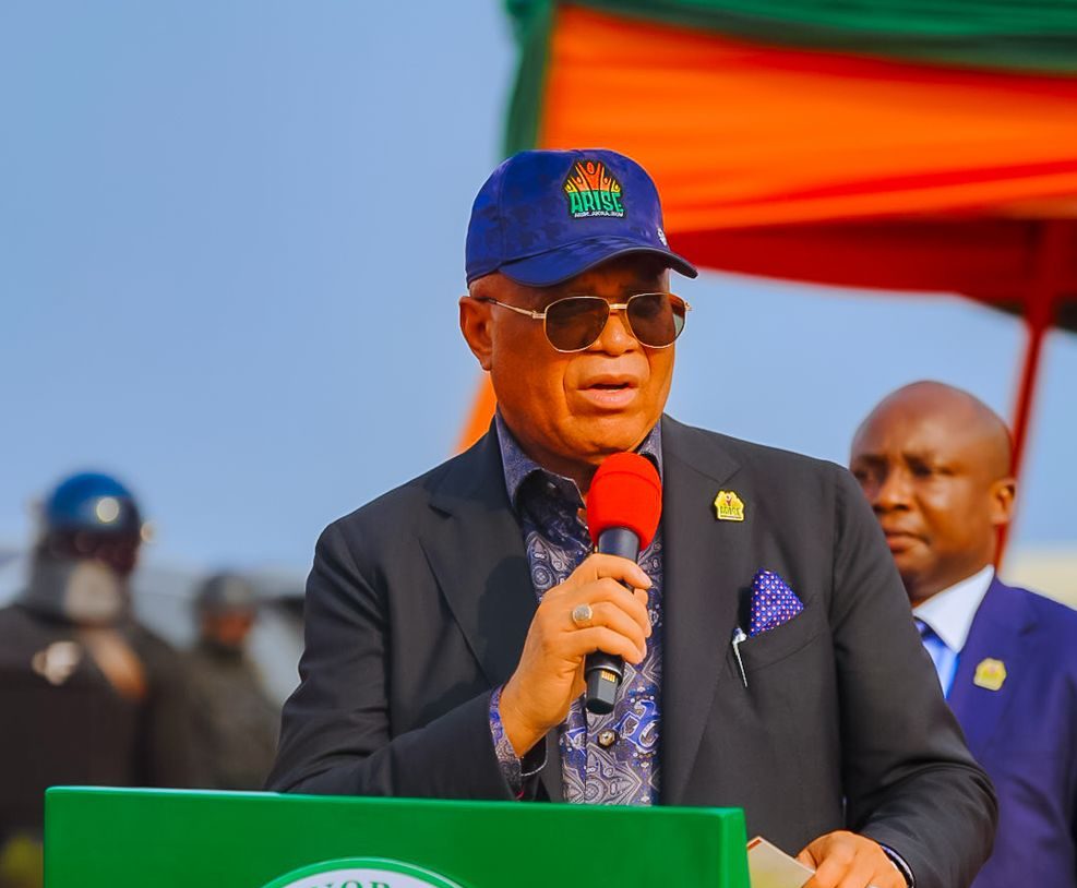 Governor Umo Eno Sues For Peace Over Eastern Obolo - SPFL Face Off ...