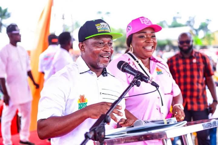 Odudoh Empowers 500 Constituents: Distributes N1M Grants To 100 ...